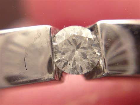 Microscopy Pictures Diamond Ring Under The Microscope