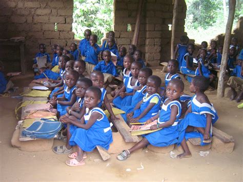 Bloggers Photo Of ‘kenyan Classroom Was Taken In Cameroon Africa Check