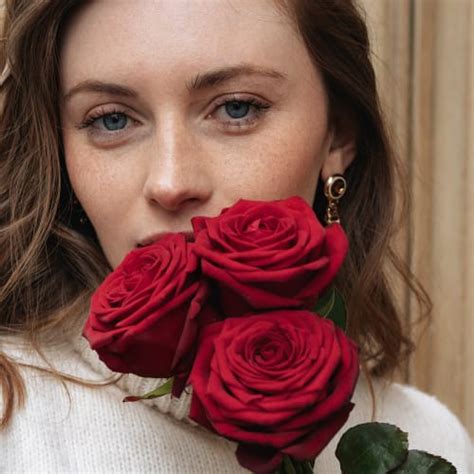 Nombre De Rose Signification Combien De Roses Offrir Interflora