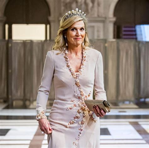 Amira Aly Überraschendes Video Im Brautmodenladen Galade