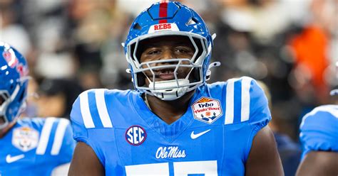 Alabama Adds Ole Miss Transfer Offensive Lineman Ethan Fields