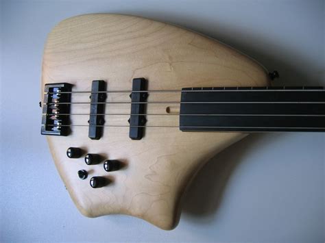 Kuunys Four Strings Electric Fretless Bass Pickups Bartolini Hum