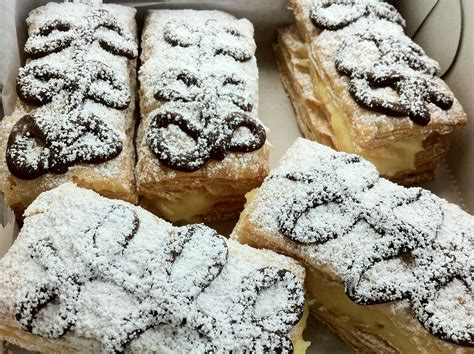 Snow Puffies Paalaa Kai Bakery Waialua Hawaii