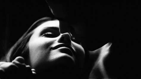 Kiss Good Night Gif Kiss Good Night Kisses Discover Share Gifs