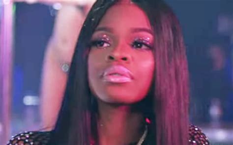 Jt Shoots Down Plastic Surgery Rumors By Sharing Photos As Proof