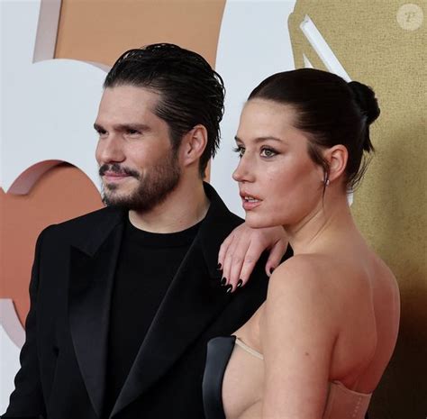 Adèle Exarchopoulos Plus Amoureuse Que Jamais De François Civil Elle