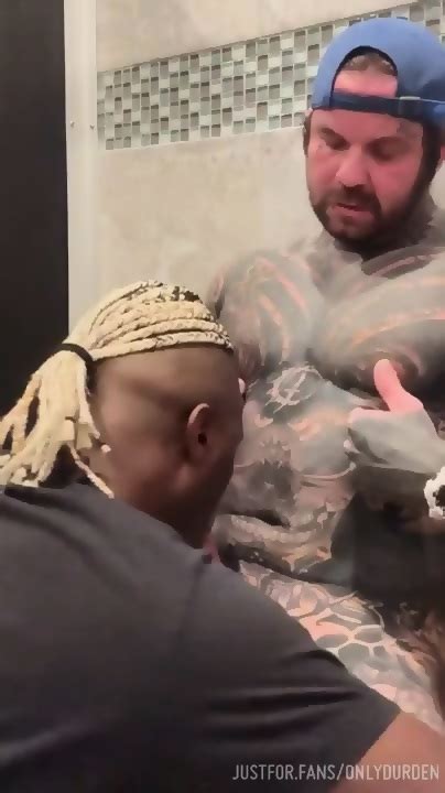 Tatted Daddy Gets Sucked