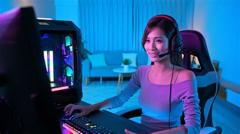 Top Reasons To Date A Gamer Girlfriend Uadreams