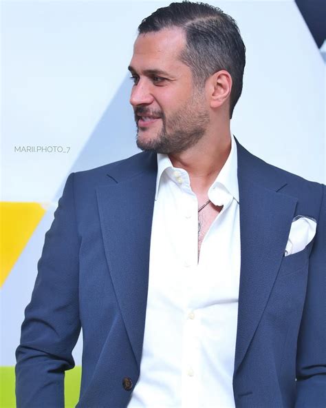 استایل جدید و شیک سیاوش خیرابی اقای بازیگر حسابی خوش تیپ شده است روزنو