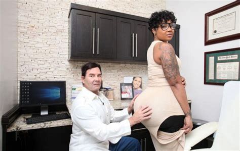 Woman Uses Illegal Injections To Enhance Her Butt Size 8 Pics
