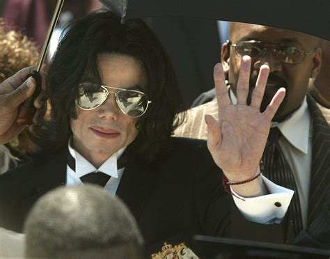 Michael Jackson En Train De Manger