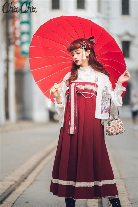 Festive Japanese Outfit Ideas Japanese Shrine Outfit Red Kimono For