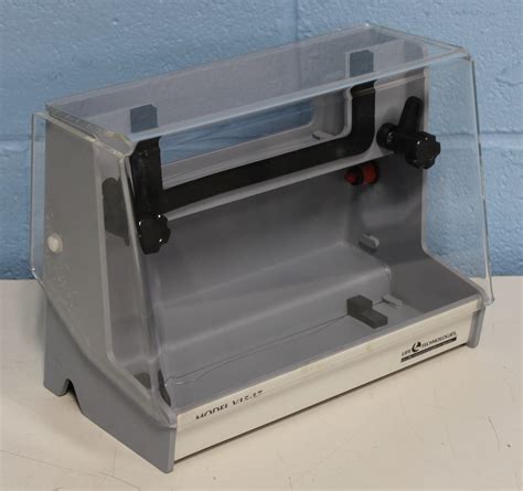 Life Technologies Inc V1517 Vertical Gel Electrophoresis Apparatus