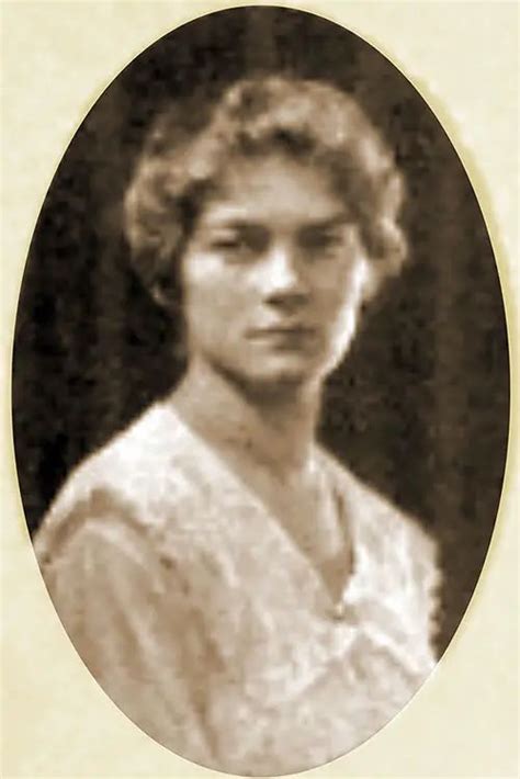 Adele Louise Hoppock Mills 1897 1967 Find A Grave Memorial