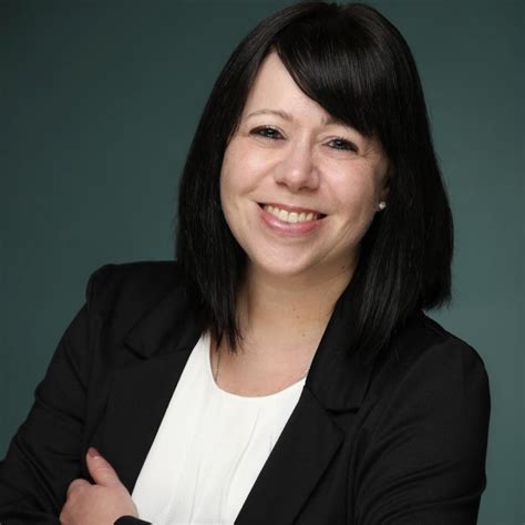 Anja Sonnenberg Serviceberaterin Sparkasse Lev Xing
