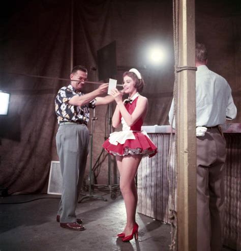 Leslie Caron Behind The Scenes Of Lili 1952 Rmoviesinthemaking