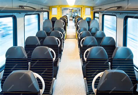 Interior Del Tren Con Sillas Vacías Vagón De Tren De Pasajeros Alemán