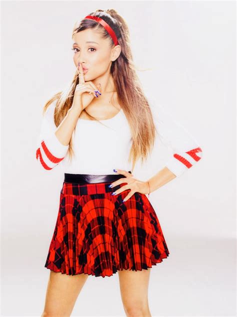 Pin On Seventeen Magazine Photo Shoot
