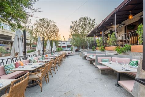 Inside Dama Downtown Las Chic Latin Inspired Lounge From The Scopa