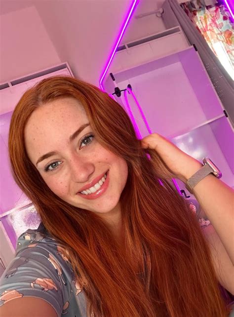 Hi Loves 😘😘 R Redheadbeauties