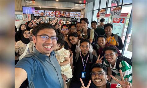 Berjaya Dapat Rm1 Juta Pada Usia 29 Tahun Mulanya Hanya Kutip Daun