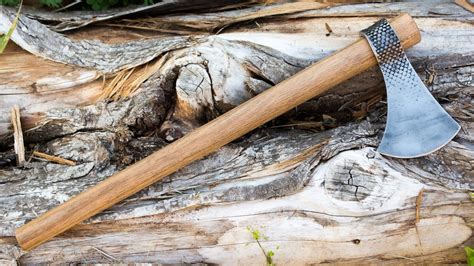 How To Throw A Tomahawk Youtube