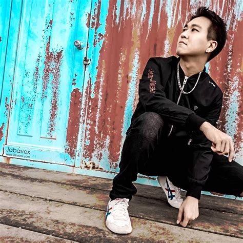 Stream Episode Kon Grai Karaoke By Bank Suttinarakorn Podcast