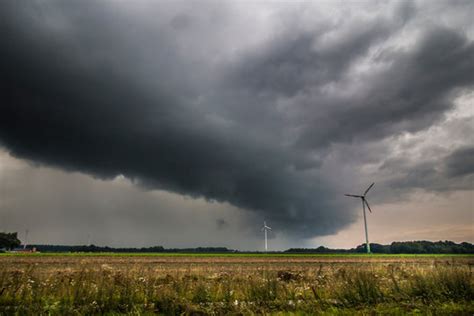 Shelfcloud Bilder Durchsuchen 157 Archivfotos Vektorgrafiken Und