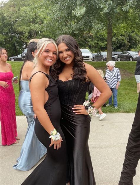 Which Dress Duo Is Your Favorite [5] R Pickone