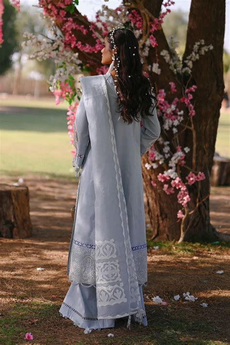 Qalamkar Cf06 Lilly String And Thread