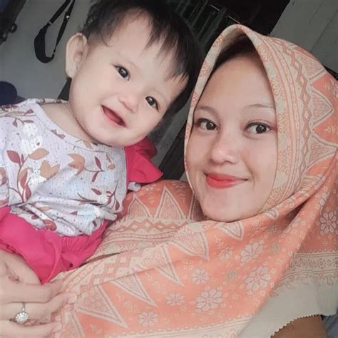 Gresya Dwi Claresta Youtube