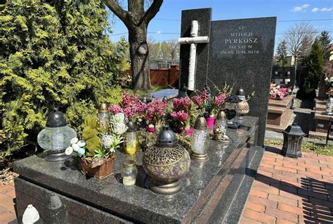 Witold Pyrkosz Zmarł Sześć Lat Temu Tak W Rocznicę śmierci Wygląda Jego Grób