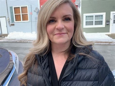 Amanda Devlins Instagram Twitter And Facebook On Idcrawl