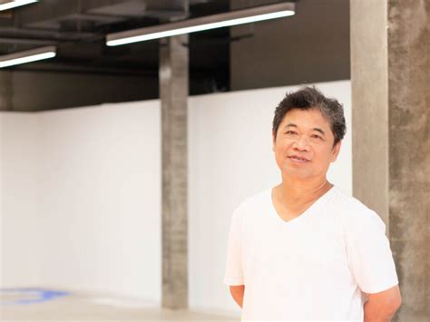 Nipan Oranniwesna Sea Through