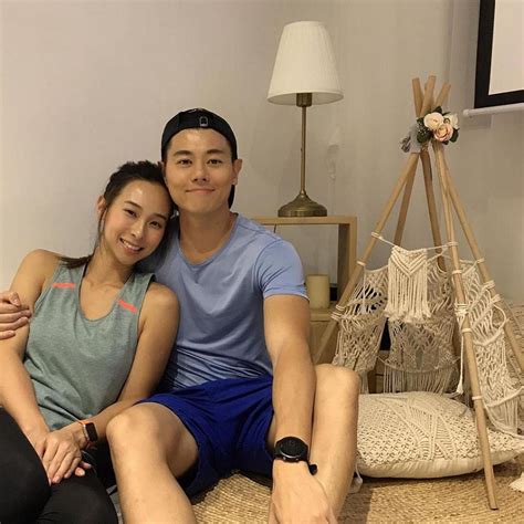 李旻芳拍片踢爆老公偷睇ig性感女 黃耀英被罰跪電芯掹耳仔求饒 Uhk 港生活