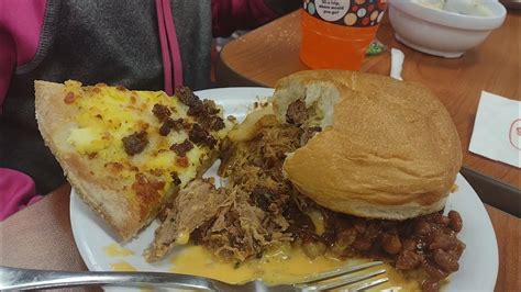 Flame Grilled Cheese Burger At Golden Corral Yummy Youtube