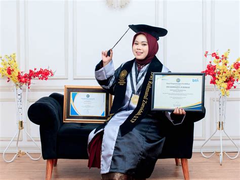 PP 30 Km Lebih Terbayar Lunas, Mahasiswa Teknologi Pangan Ini Jadi Wisudawan Terbaik