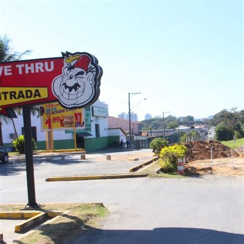 Fim De Aberração Vereador De Taubaté Acompanha Obras De Desobstrução
