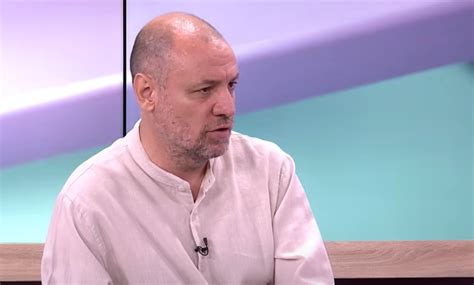 Vuk Cvijić Policajac Me Napao Bez Ikakvog Povoda Bio Sam Slep Sat Vremena Nedeljnik