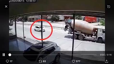 Tiny Dinky Daffy Pancaked By Drunk Dump Truck Driver R Ithinkyoushouldleave