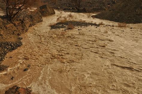 أمطار وأدي أصفني