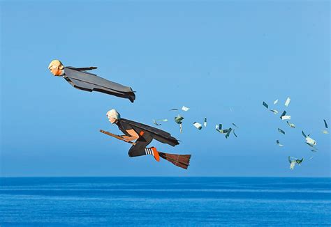 特朗普煽暴：拿走希拉里特工的槍 香港文匯報