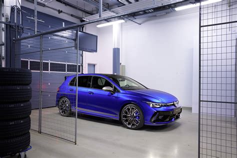 Vw Unveils The Mk85 Golf R And Golf R Black Edition Urotuning