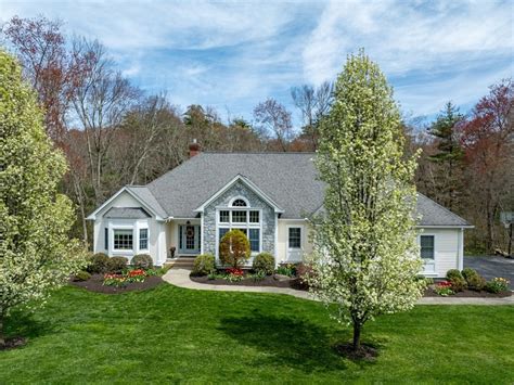 45 Old Farm Rd East Longmeadow Ma 01028