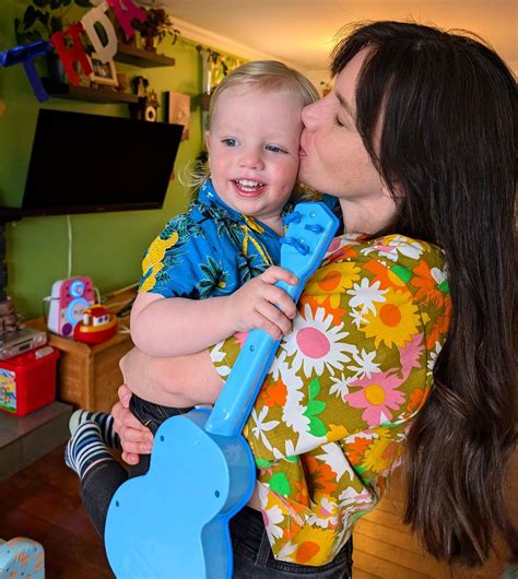 Mandy Lee Dawe Mandyleedaweclothing • Instagram Photos And Videos