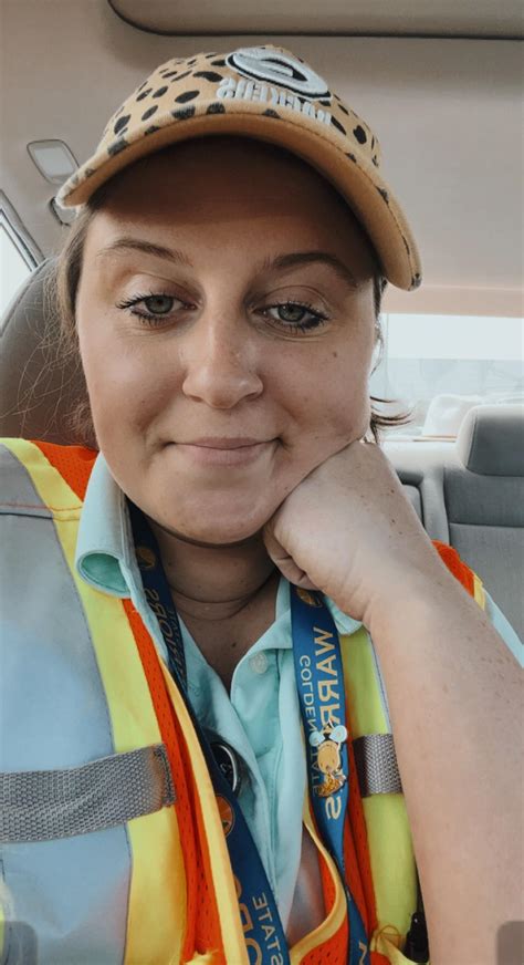 Your Neighbor Is At Work R Sfwnextdoorgirls
