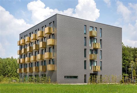 Jugando Con Tonos Y Matices El Poder Del Color En Las Fachadas De Edificios Archdaily Perú