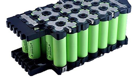 Y fablab création de packs de batteries EPFL