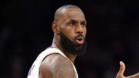Nba Has Set Precedent For Lebron James Punishment After Clash With Referee
