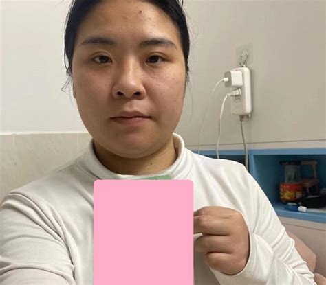 Avary主播：免费直播性爱表演和聊天 Stripchat